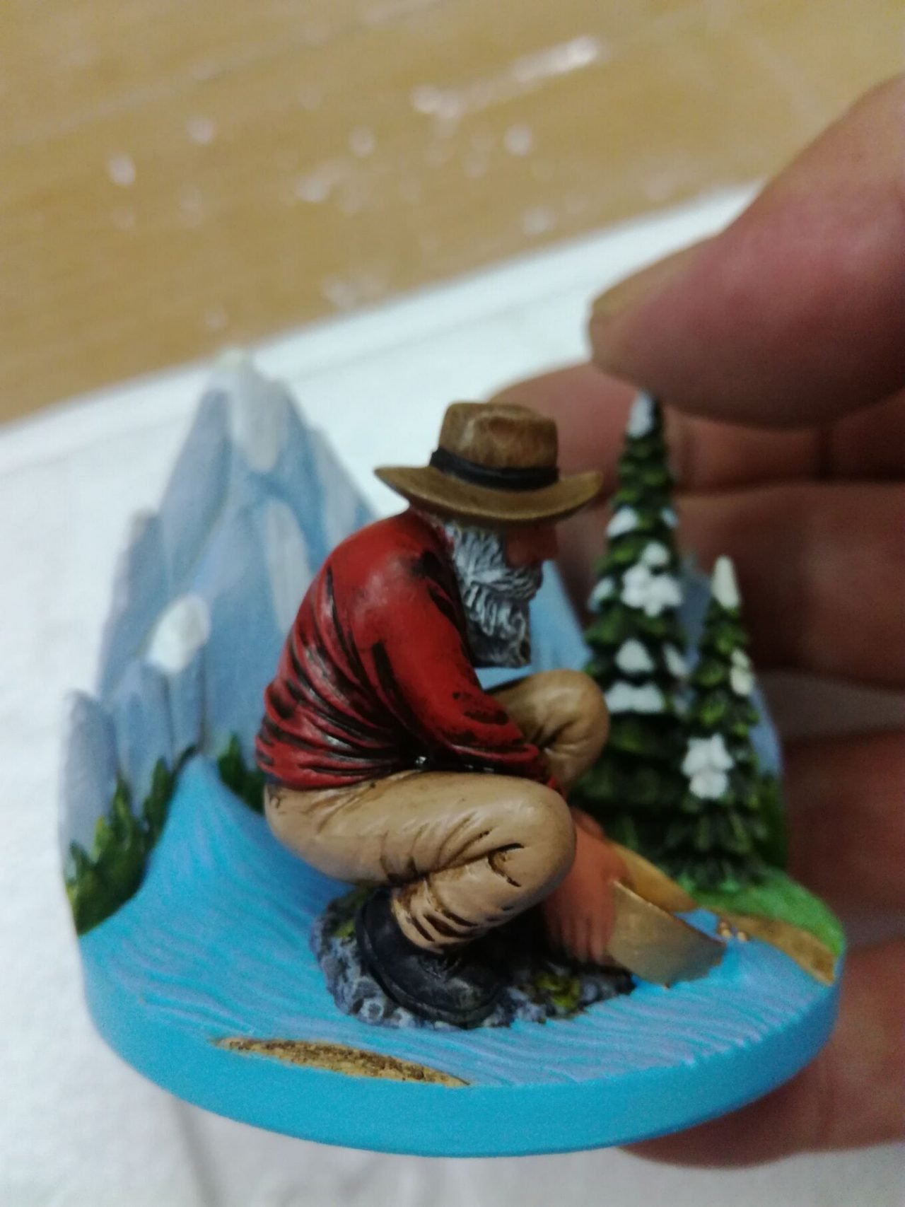 High Quality Snow Globes - How They're Made