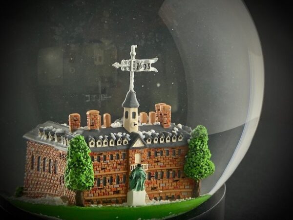 Christopher Wren Building Custom Snow Globes - Queen of Snow Globes