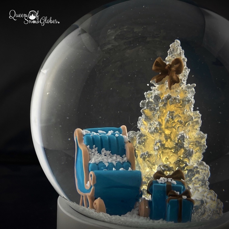 Birks Jewellery Snow Globes - Queen of Snow Globes