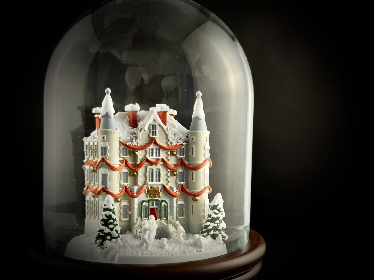 Escape To The Chateau - Queen of Snow Globes