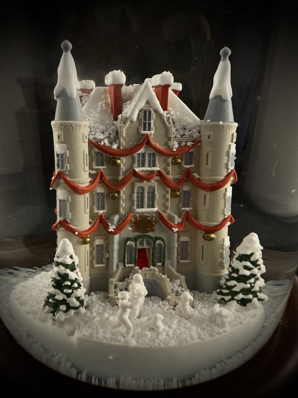 Escape To The Chateau - Queen of Snow Globes