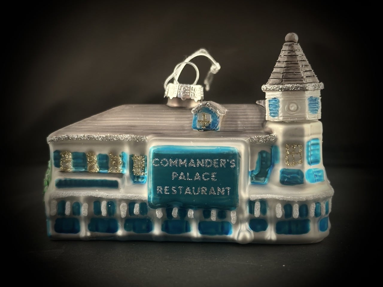 Commander's Palace - Queen of Snow Globes